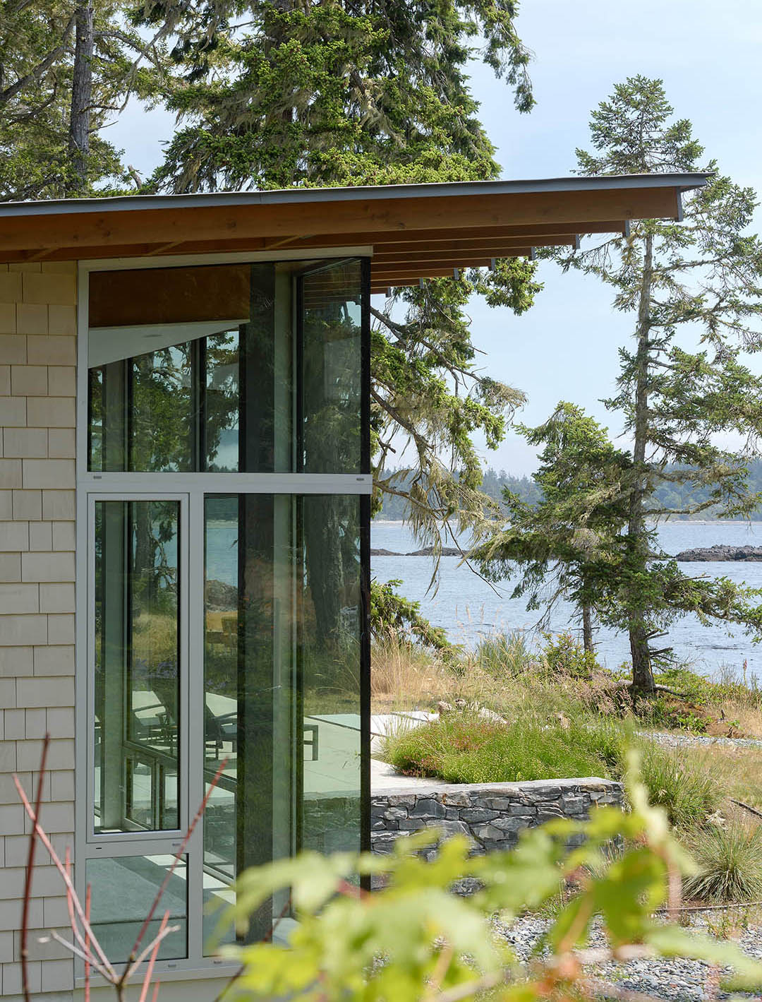 Sooke Glass Beach House - AEROFRAME